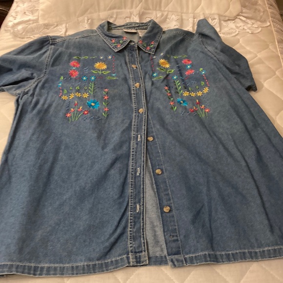 Bobbie Brooks | Tops | Vintage Embroidered Detail Bobby Brooks Woman ...